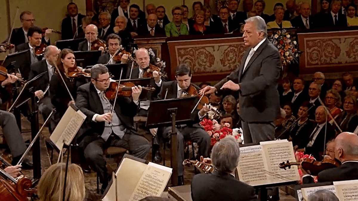 Zubin Mehta - Neujahrskonzert - New Year's Concert 2015 | Apple TV