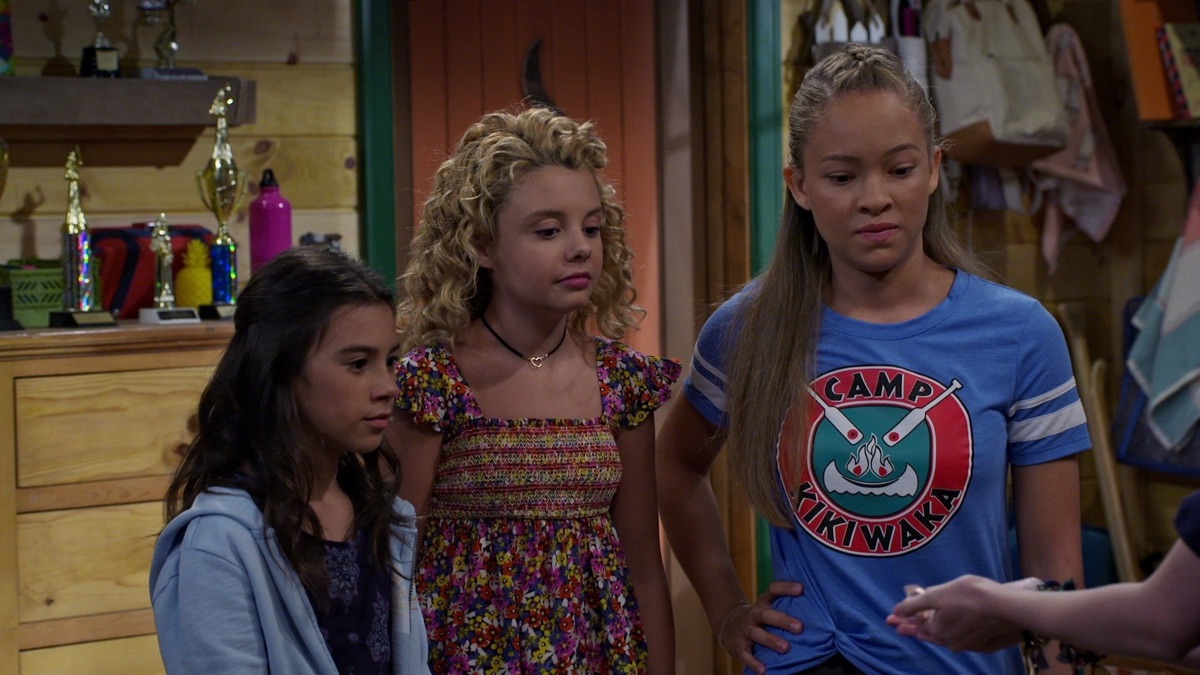 Cramped Champions - Bunk'd (Season 4, Episode 16) | Apple TV