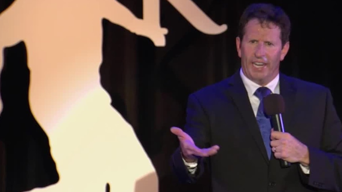 Bryan Kellen: Ballet Komedico - Apple TV