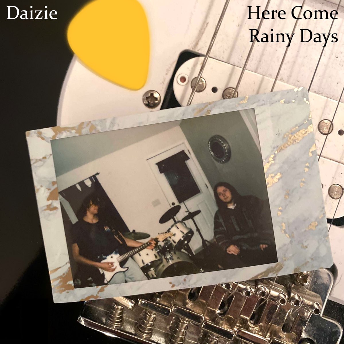 ‎Here Come Rainy Days - Single by Daizie on Apple Music