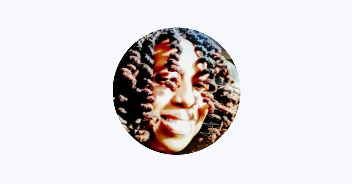 ‎Queen Majeeda sur Apple Music