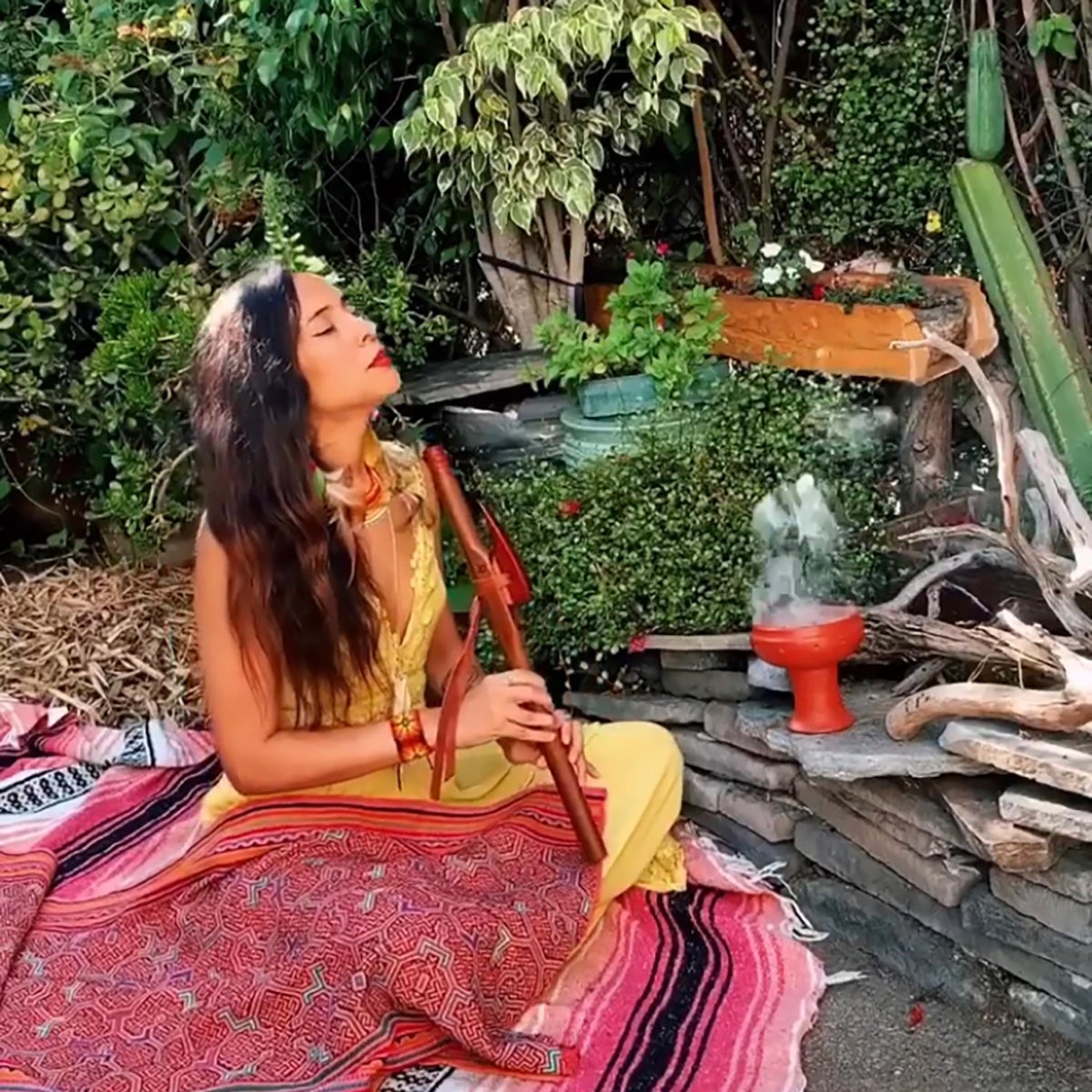 ‎Альбом «Prayer the Shipibo Women in Peru - Single» (Daniela Riojas) в ...