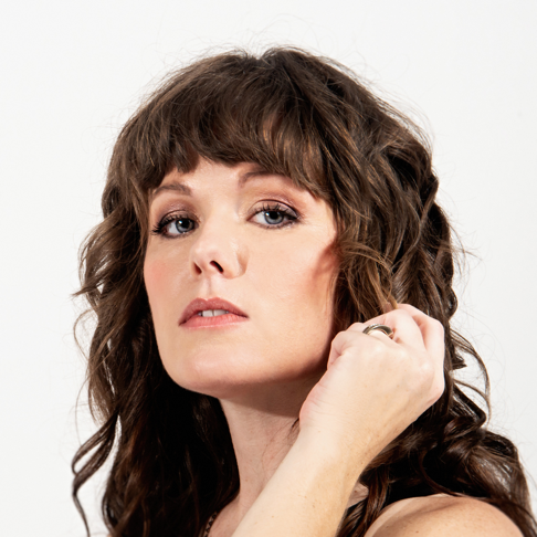 Jennifer Yuill's Instagram, Twitter & Facebook on IDCrawl