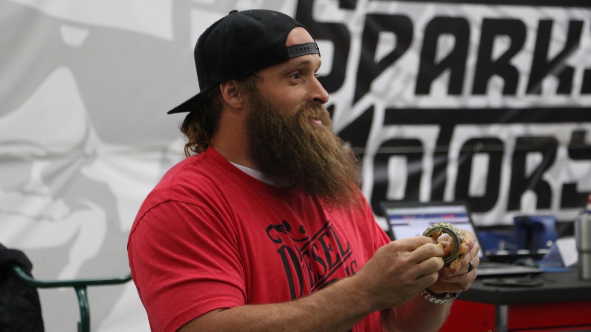 Diesel Dave Is My Co-Pilot - Diesel Brothers | Apple TV