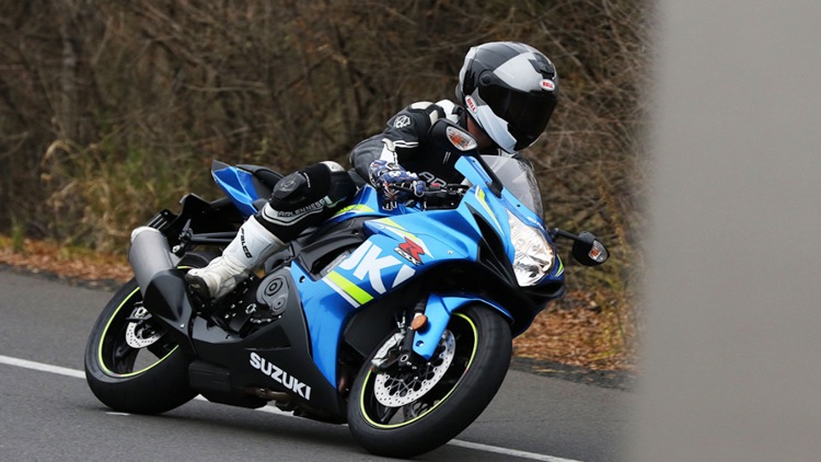 Racing Jumping Motor by David Nguyen