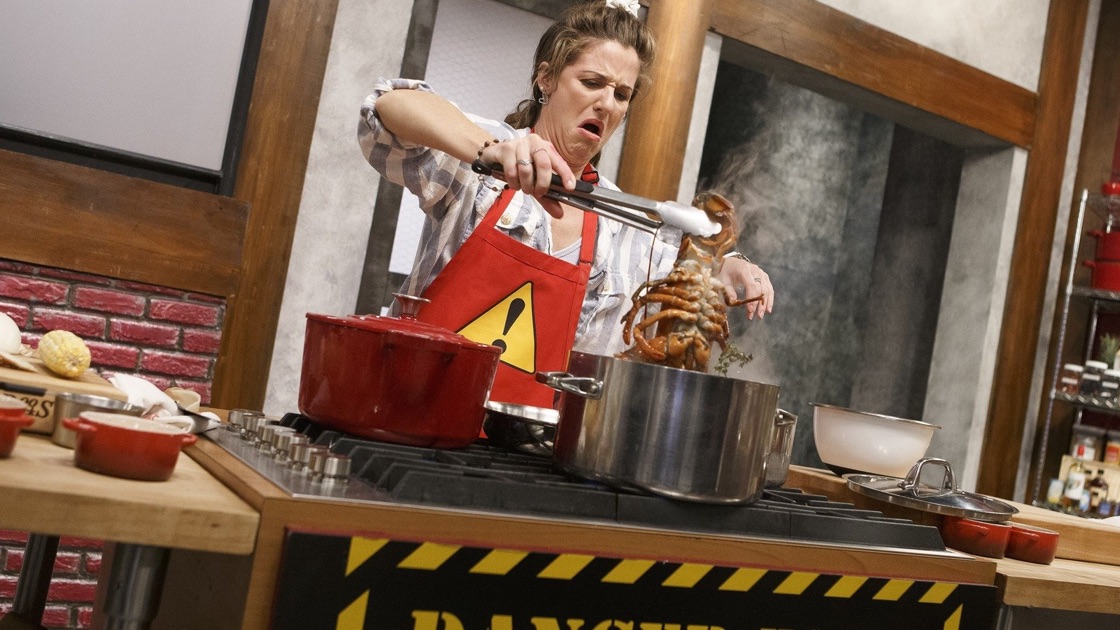 Hook, Line and Sink 'Em - Worst Cooks in America | Apple TV