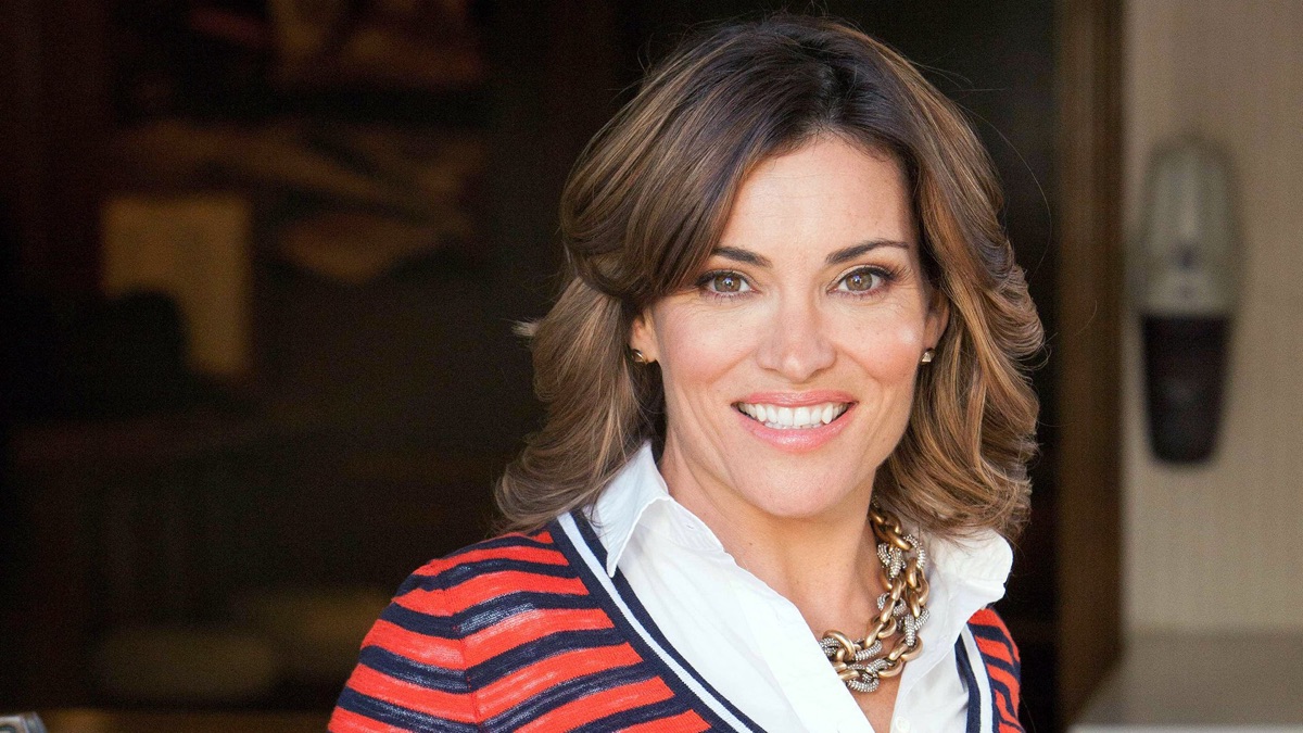 Celebrity Home Raiders | Apple TV