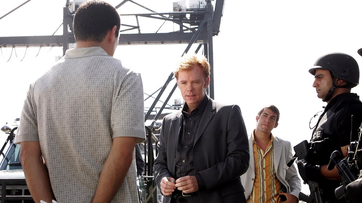From the Grave - CSI: Miami (Season 4, Episode 1) | Apple TV