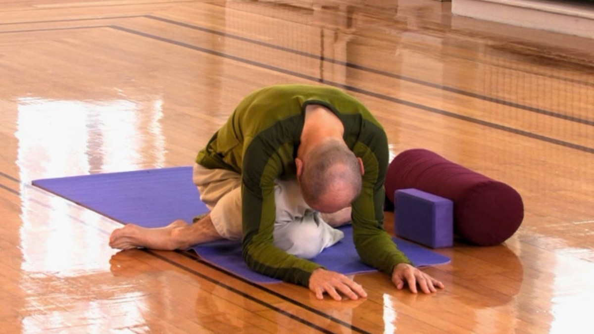 Mini Yin Yoga Practice for the Hips - Apple TV
