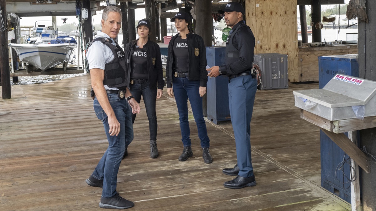 スパイの裏切り・NCIS：ニューオーリンズ（シーズン6、エピソード19）｜Apple TV (日本)